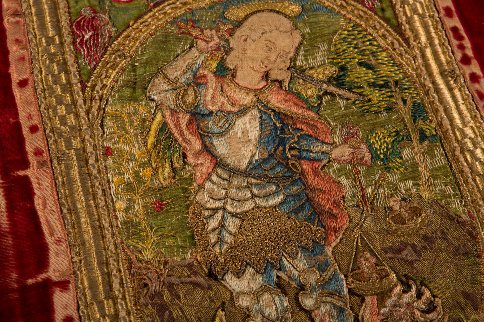 Priest’s vestry, Bishop’s ring and silver cross from 1700s – Pamplin ...